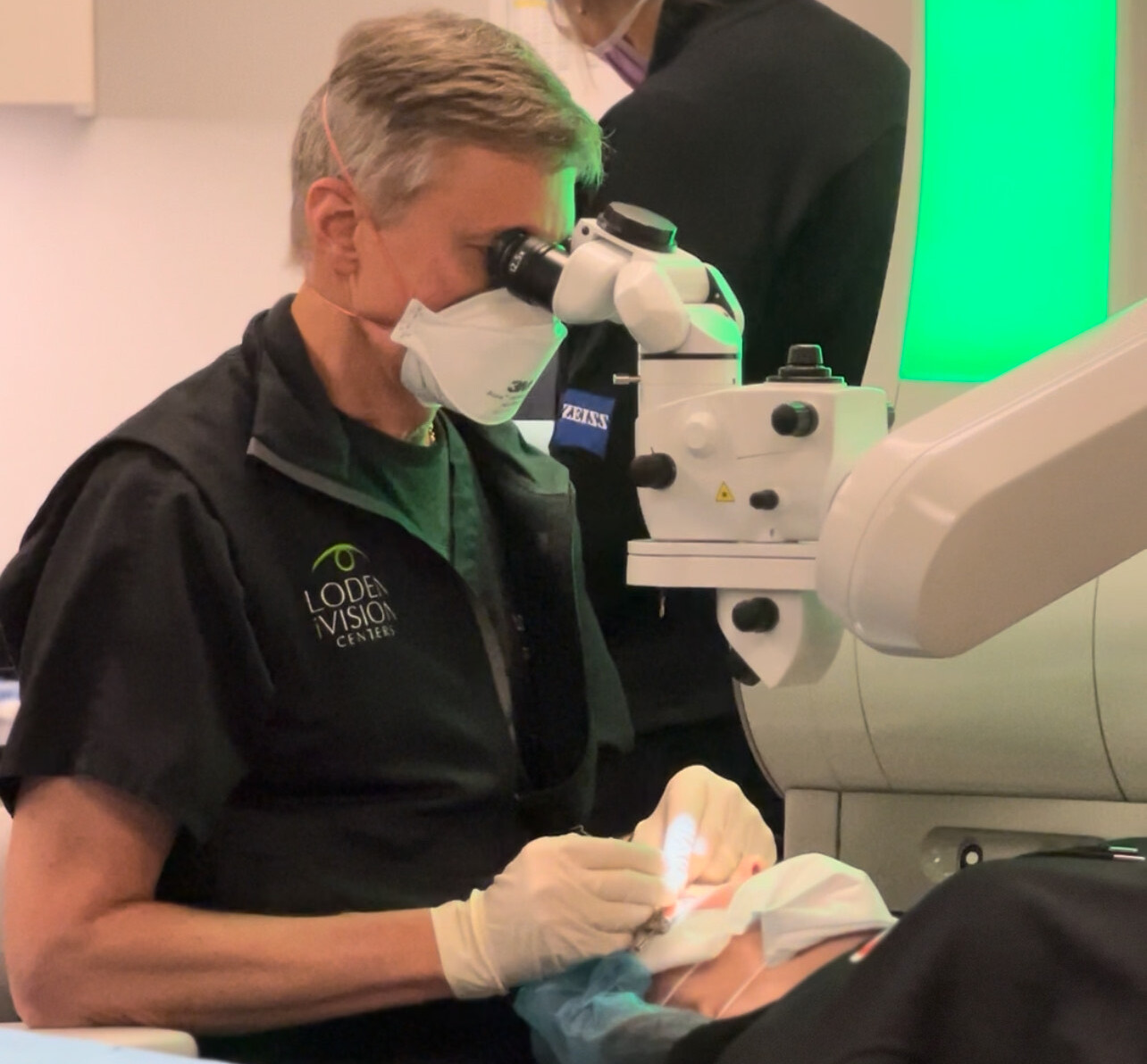 5 Reasons Patients Are Choosing SMILE Over Traditional LASIK | Loden Vision