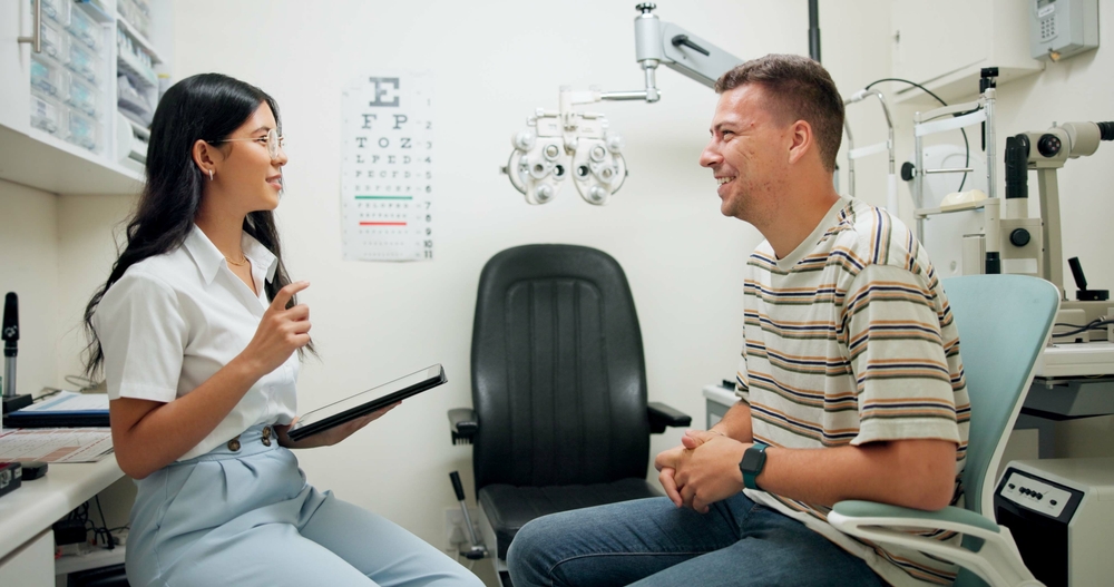 6 Questions You Should Ask Your Ophthalmologist at Your Next Eye Exam ...